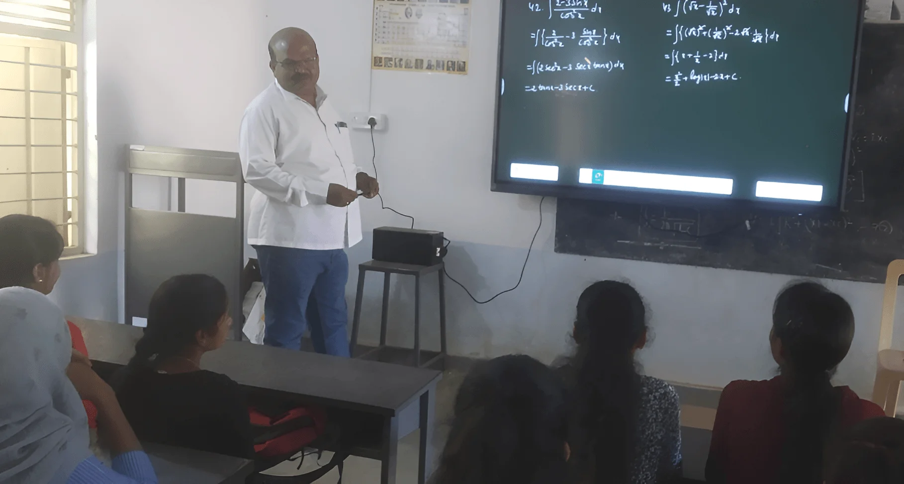 United Way Bengaluru and AMD Launch New Digital Classrooms to Empower ...